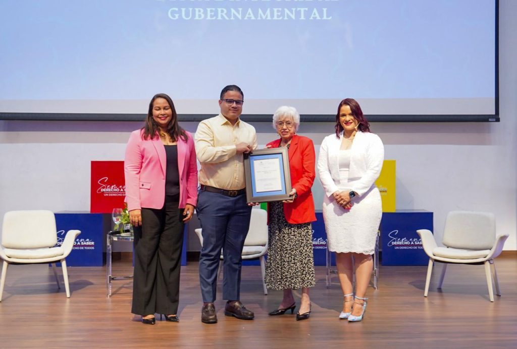 ¿Quiénes Somos? - INDOCAL